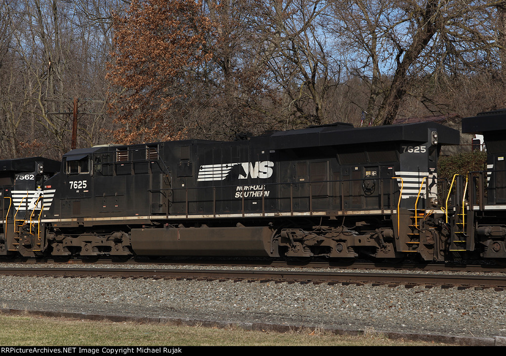 NS 7625